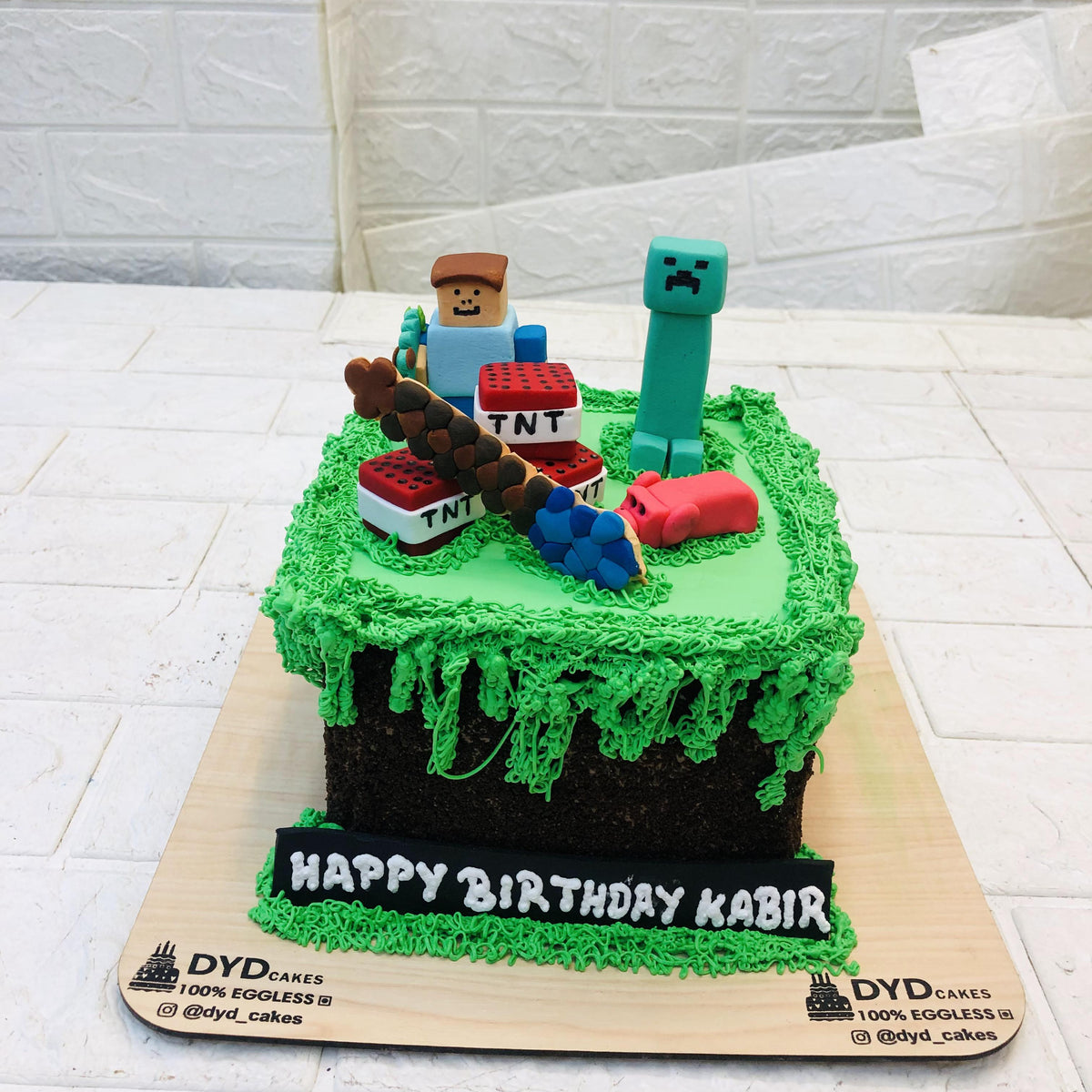 Minecraft Theme Cake – Bento Cakes Noida