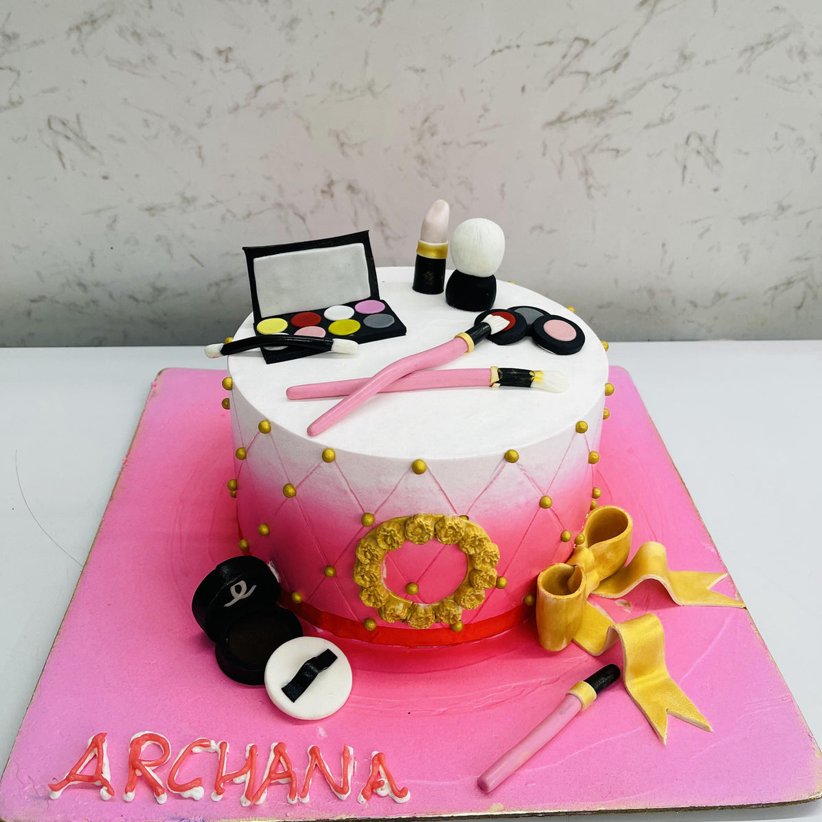 Order Makeup Theme Cake – Bento Cakes Noida