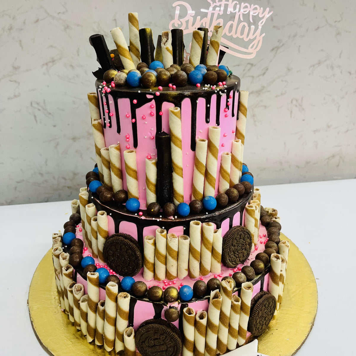 Choco Pipes Drip Cake – Bento Cakes Noida