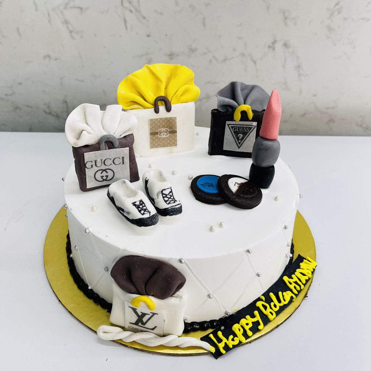 Shopaholic Theme Cake – Bento Cakes Noida