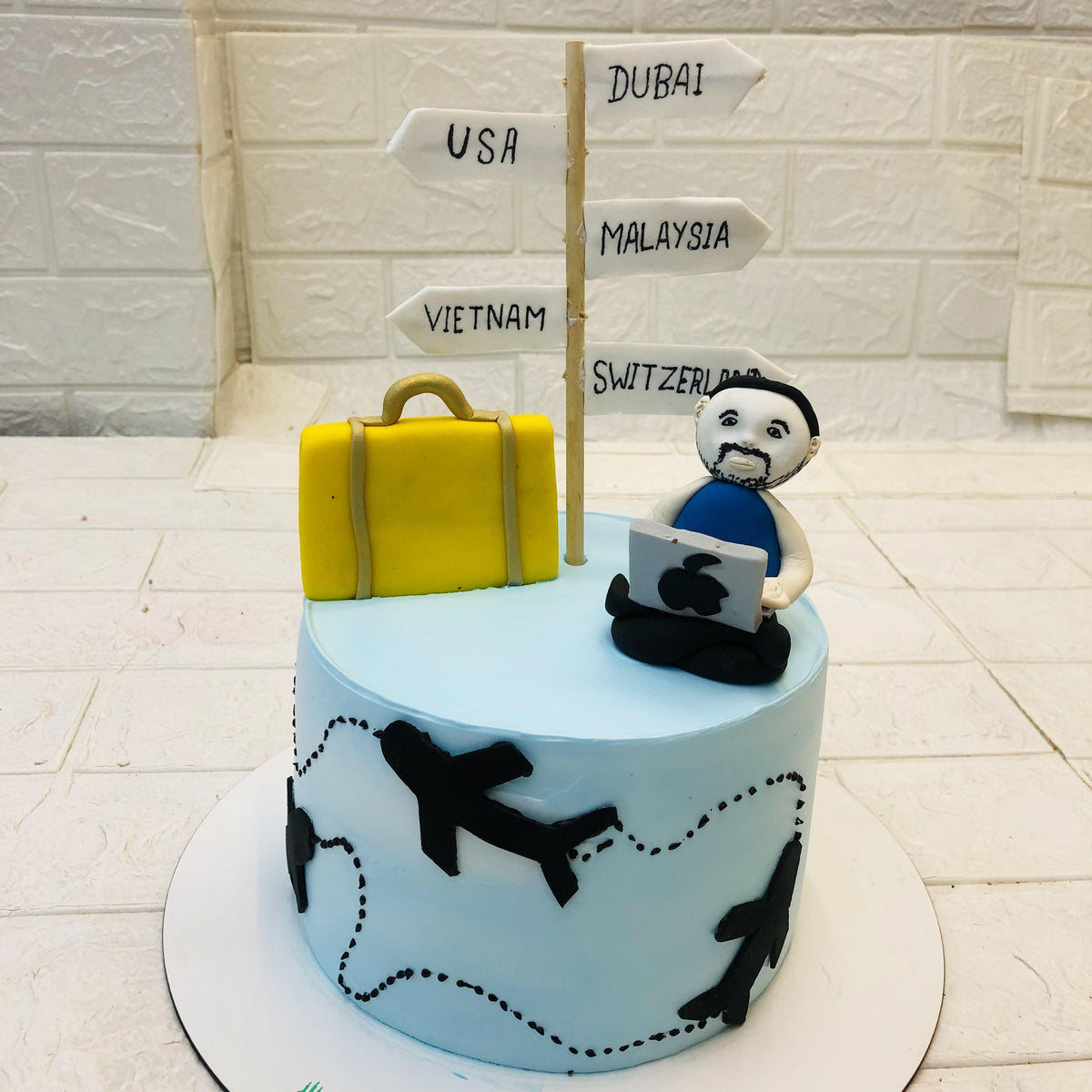 World Tour Theme Cake – Bento Cakes Noida
