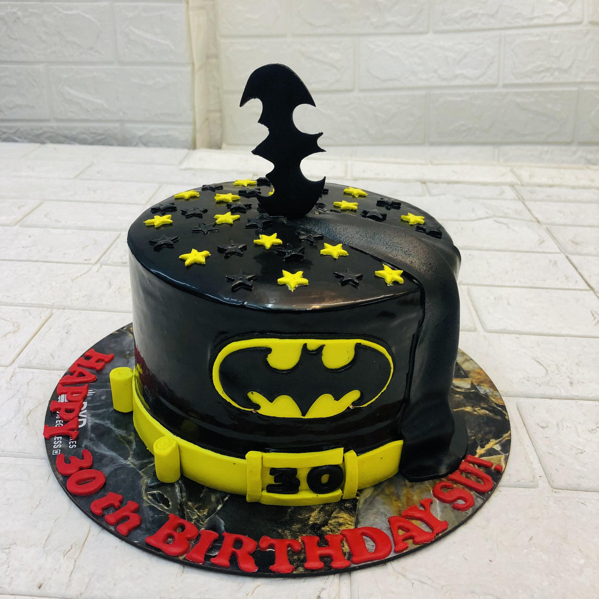 Batman Drip Birthday Cake – Bento Cakes Noida