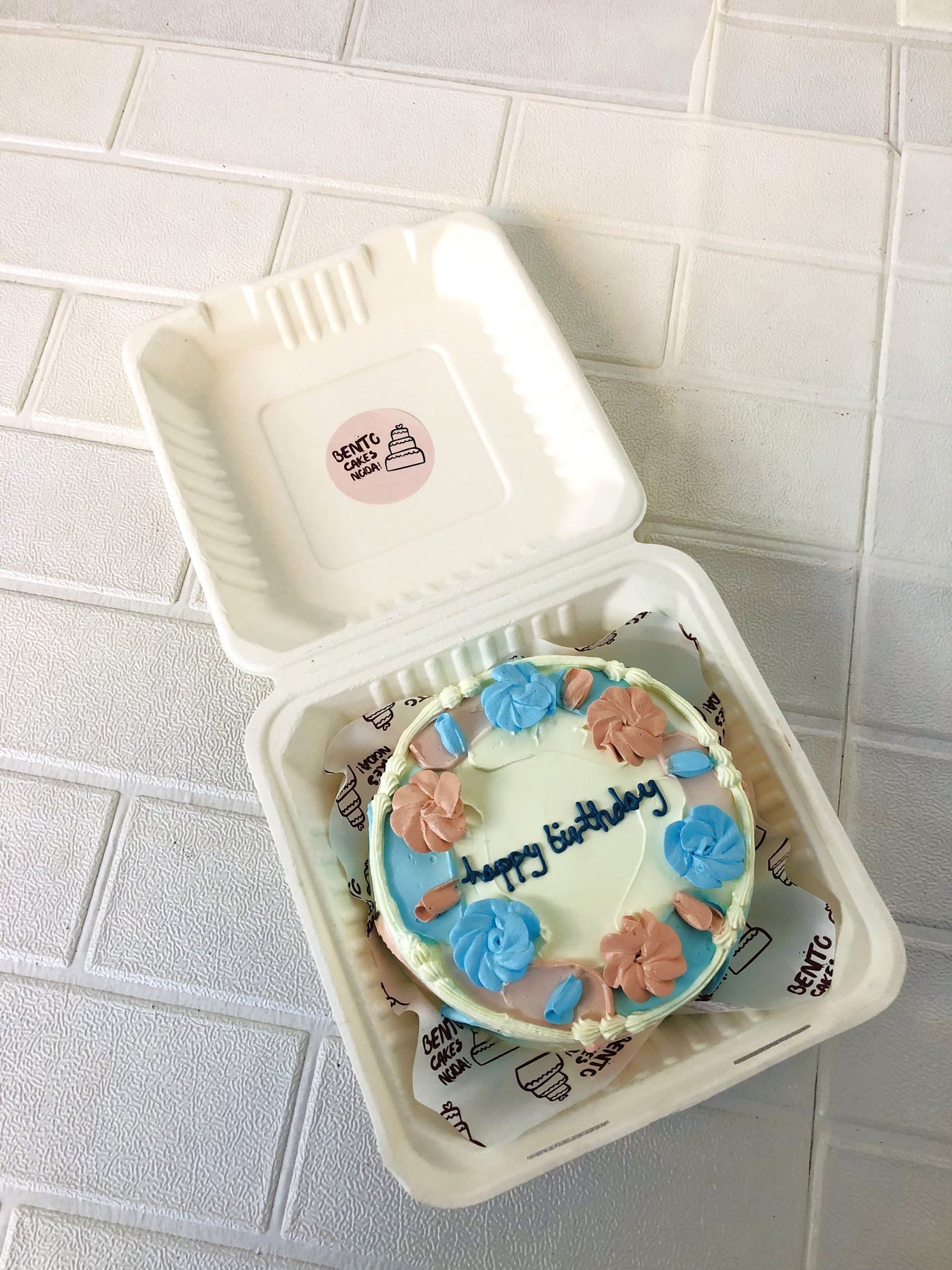 Lovely Florals Theme Bento Cake – Bento Cakes Noida