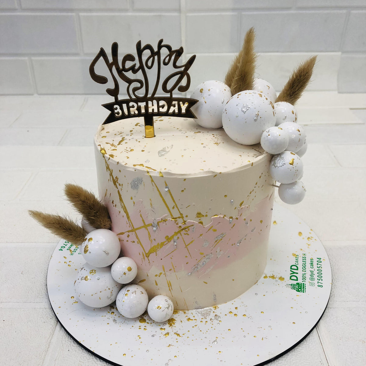 Aesthetic Look Birthday Cake – Bento Cakes Noida