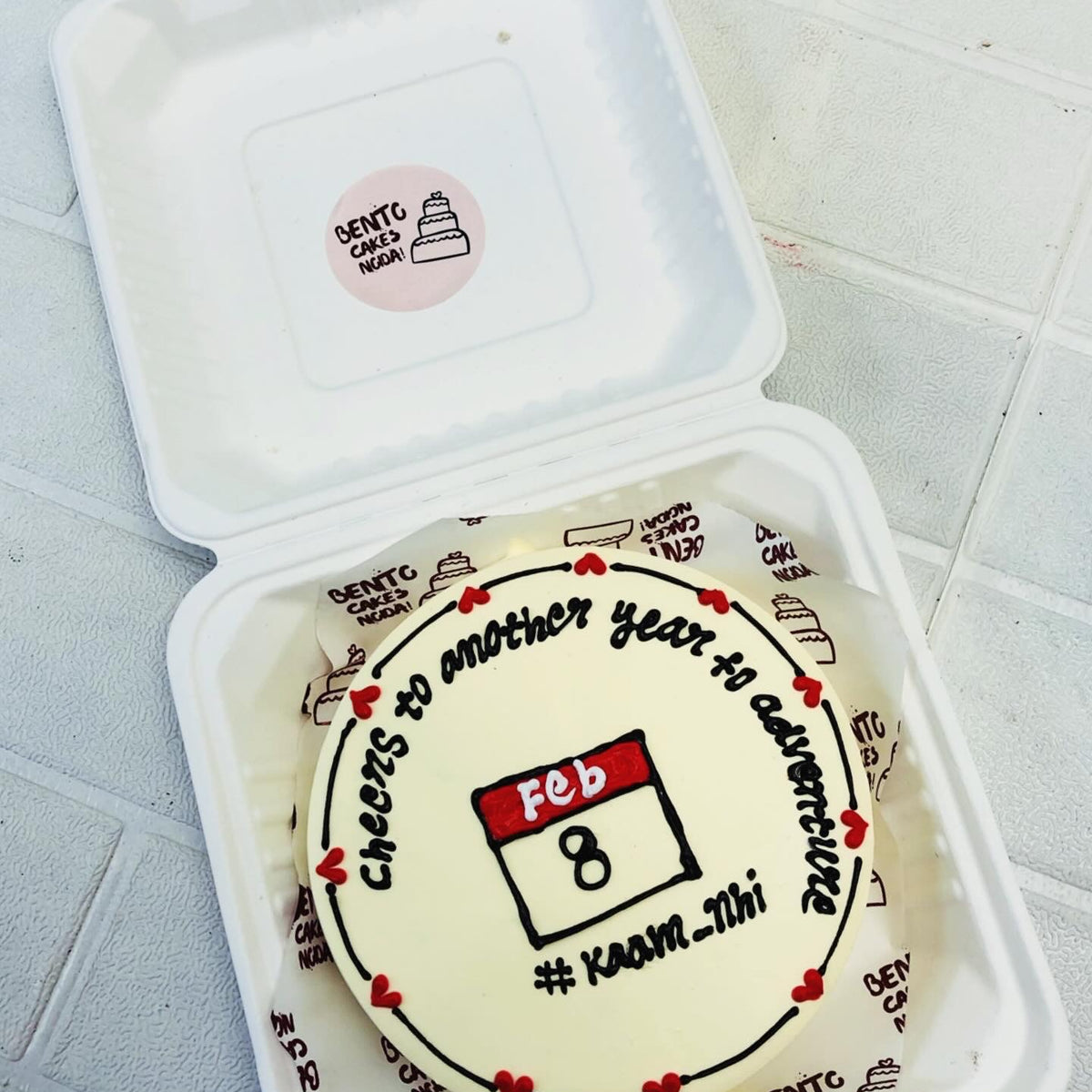 Calendar Theme Couple Bento Cake – Bento Cakes Noida