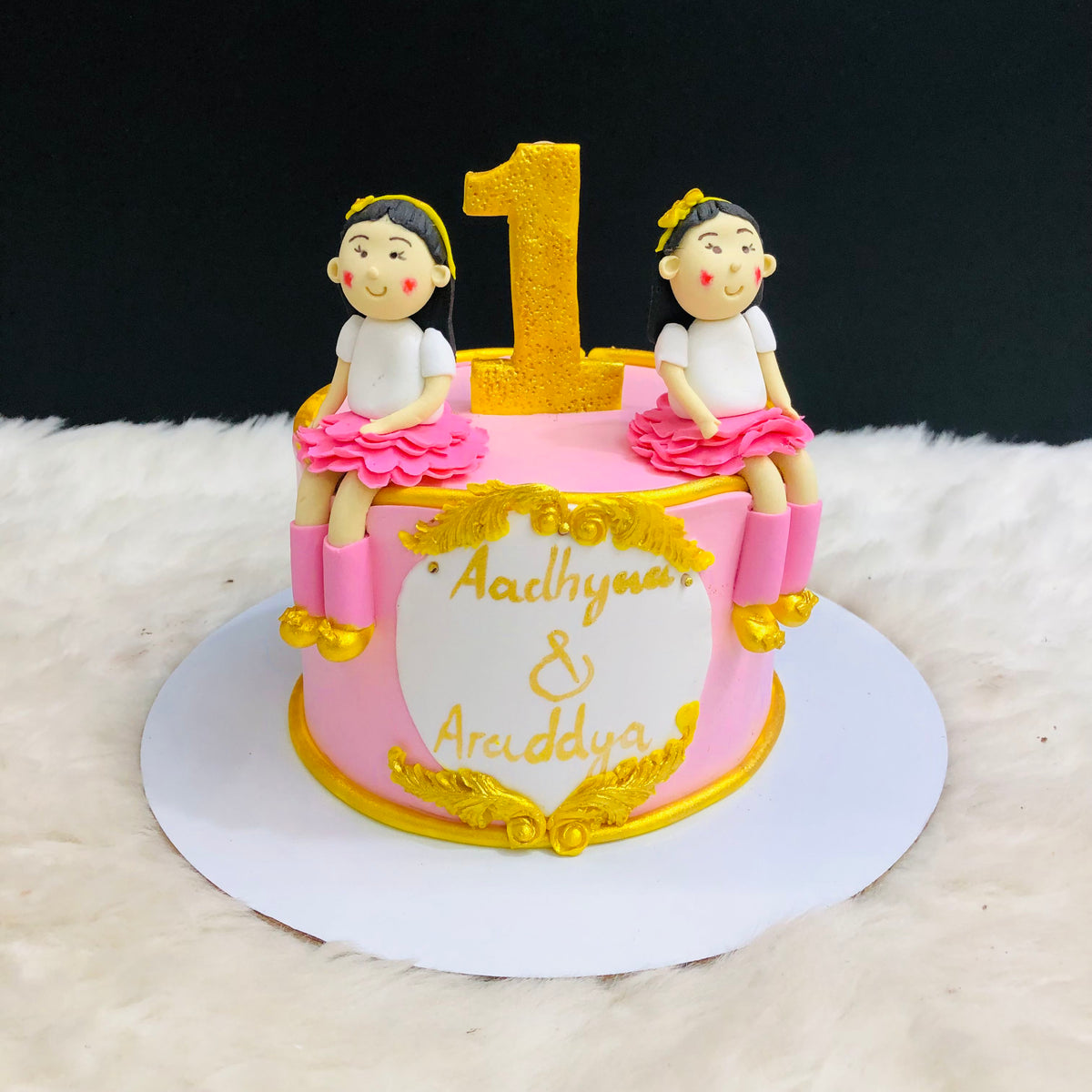 Twin Princess First Birthday Cake – Bento Cakes Noida