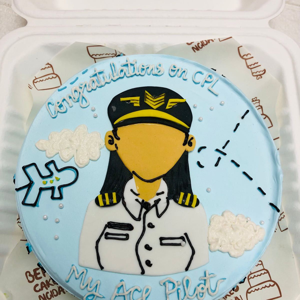 Commercial Pilot License Cake – Bento Cakes Noida